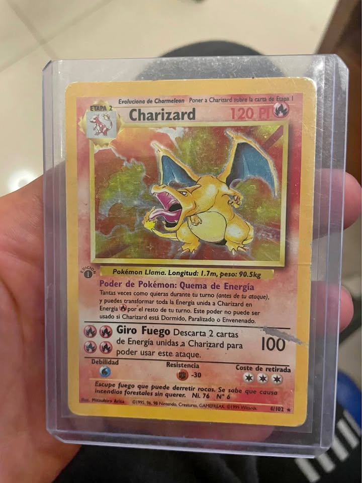 Carta Pokémon Charizard Base Set Español 4/102 Holo – Original | Costa ...